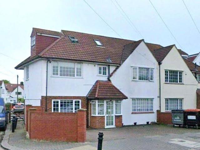 6 bedroom semi detached house for sale