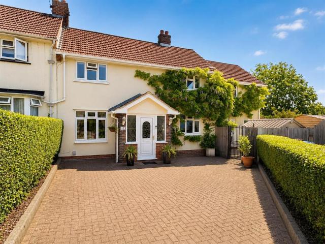 6 bedroom end of terrace house for sale