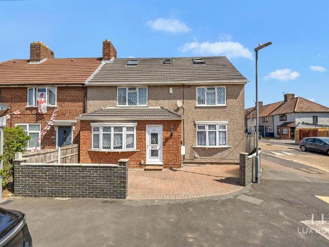 6 bedroom end of terrace house for sale