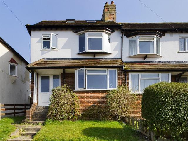 6 bedroom end of terrace house for sale