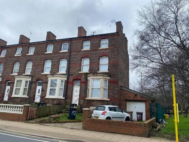 6 bedroom end of terrace house for sale
