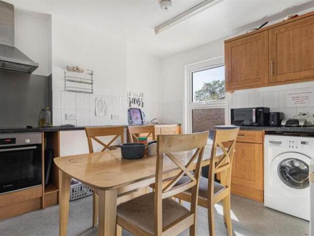6 bedroom end of terrace house for sale in Devonshire Road, Cambridge, CB1