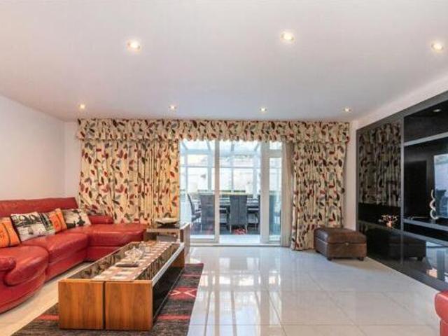 6 Bedroom End Of Terrace House For Sale In Hyde Park