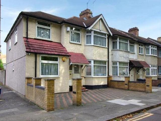 6 Bedroom End Of Terrace House For Sale In Ilford