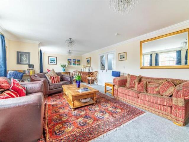 6 bedroom end of terrace house for sale in Netherwitton Way, Melbury, NE3