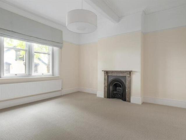 6 bedroom end of terrace house for sale in Steade Road, Nether Edge, S7