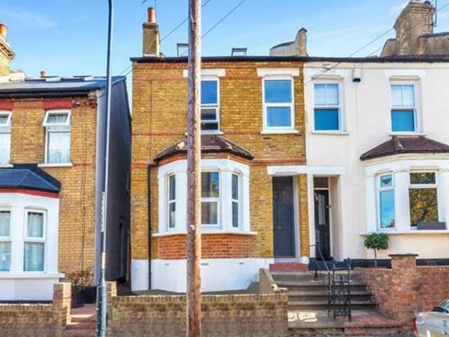 6 Bedroom End Of Terrace House For Sale In Plumstead, London