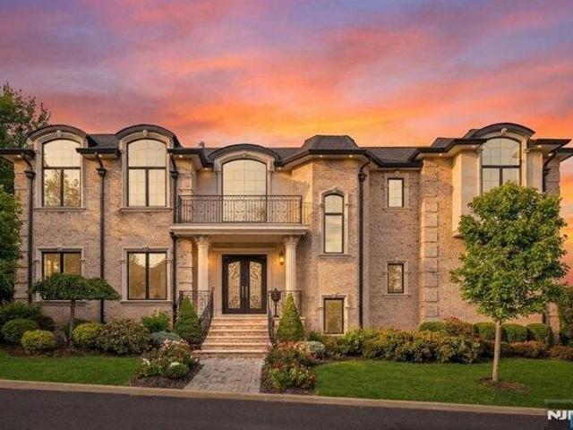 6 bedroom, Englewood Cliffs NJ 07632 102255036