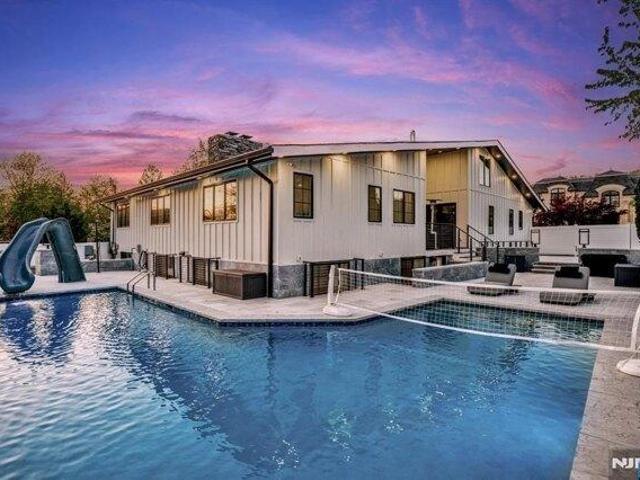 6 bedroom, Englewood Cliffs NJ 07632 LS102281803
