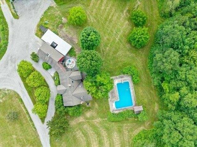 6 bedroom, Enosburg Falls VT 05450 104445439