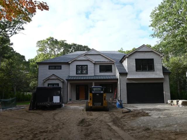 6 bedroom, East Hampton NY 98330515
