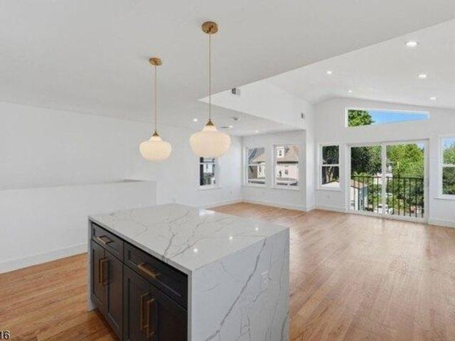 6 bedroom, East Orange NJ 07017 104789372