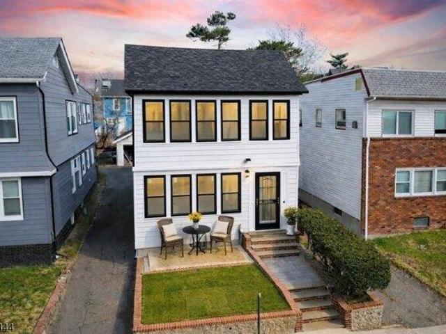 6 bedroom, East Orange NJ 07018 104850011