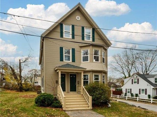 6 bedroom, East Providence RI 02915 LS102827081