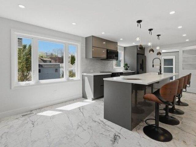 6 bedroom, Easton MA 02375 102779964
