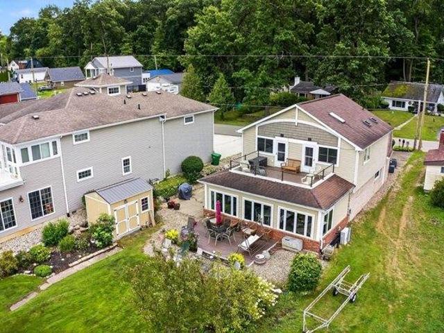 6 bedroom, Edwardsburg MI 49112 93866764