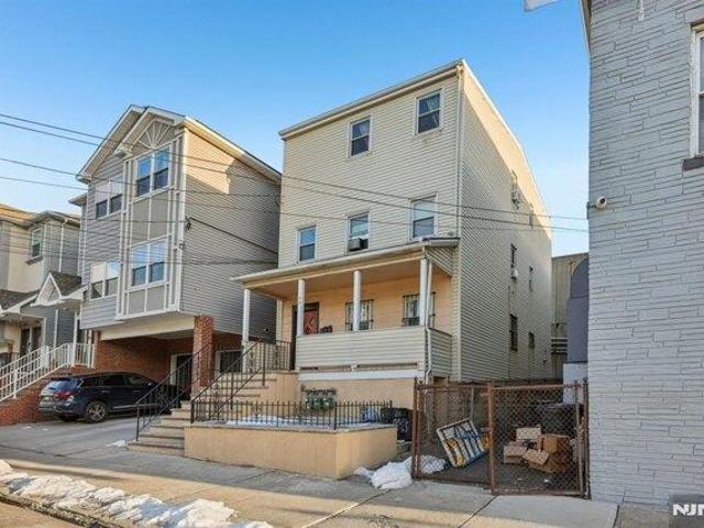 6 bedroom, Elizabeth NJ 07206 102478323