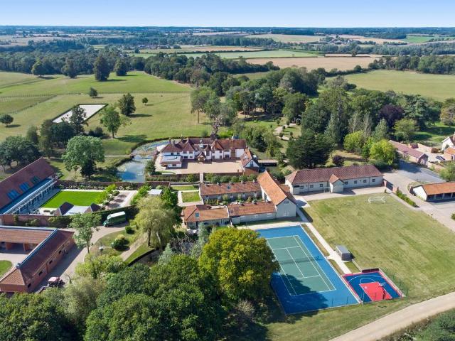 6 bedroom equestrian facility for sale