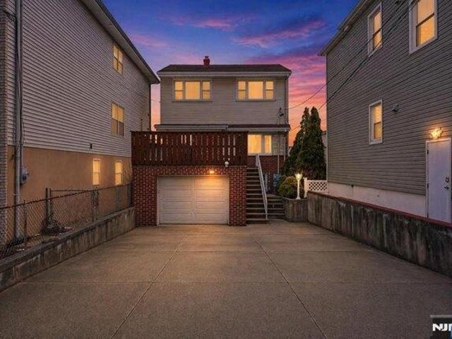 6 bedroom, Fairview NJ 07022 104759131