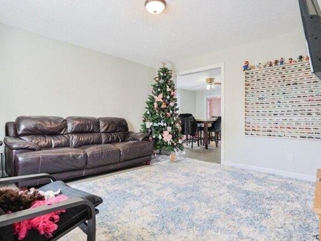6 bedroom, Fall River MA 02720 103249877