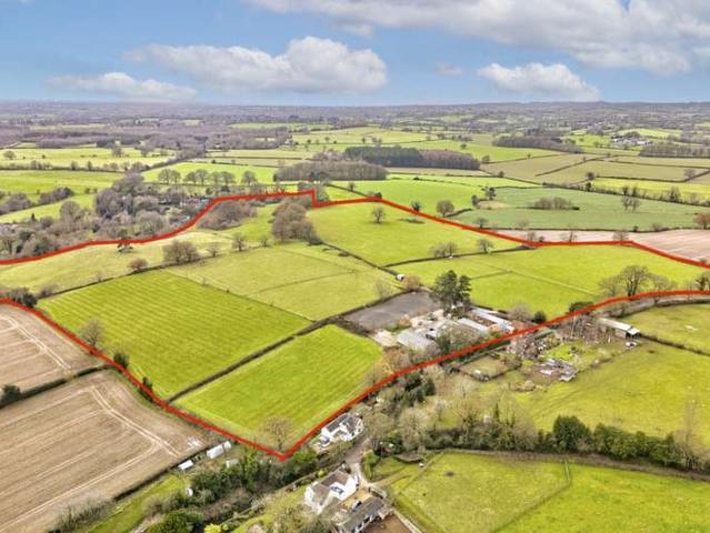 6 Bedroom Farm House Character Property