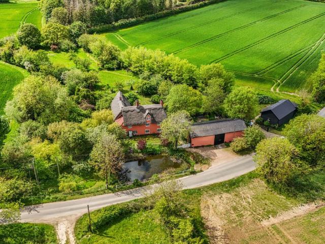 6 bedroom farm house for sale