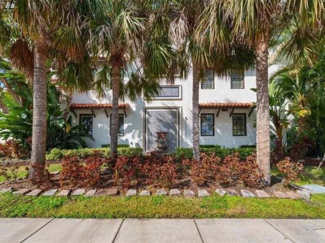 6 bedroom, FL FL LS102395596