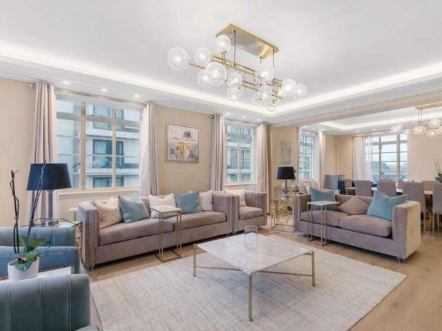 6 Bedroom Flat