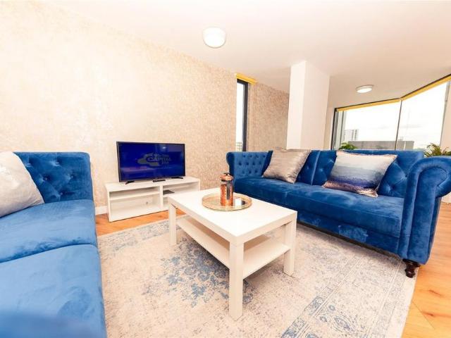 6 bedroom flat to rent