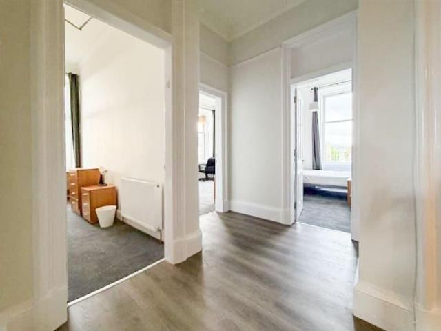 6 bedroom flat to rent