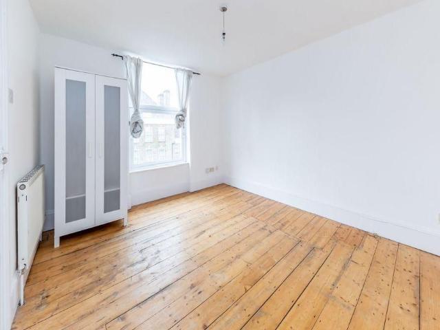 6 bedroom flat to rent