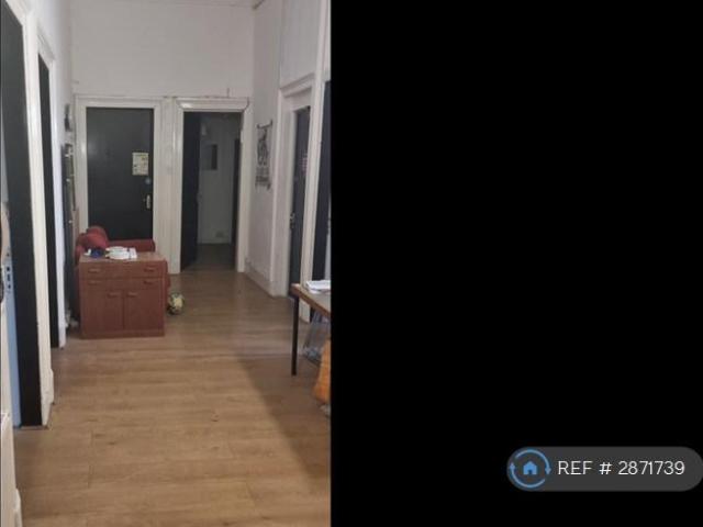 6 bedroom flat to rent