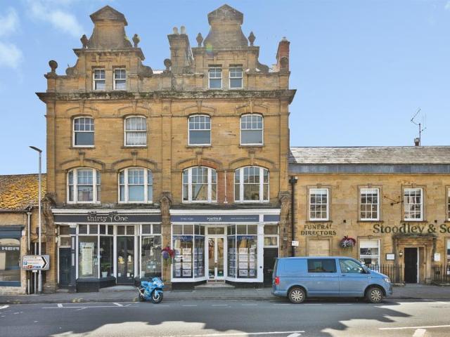 6 bedroom flat for sale
