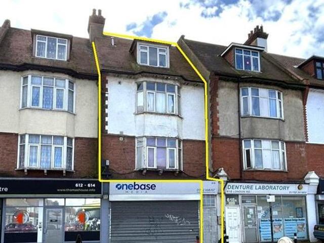 6 Bedroom Flat For Sale In Westcliff on sea