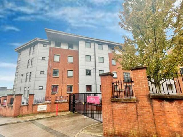 6 Bedroom Flat For Sale In Leighton Hall, Preston
