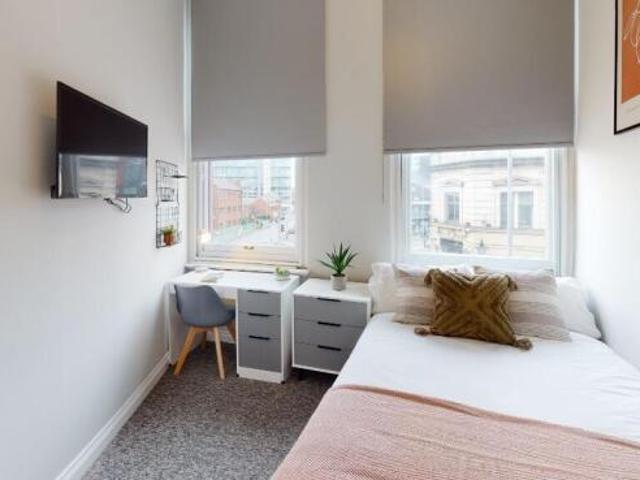 6 bedroom flat for rent in Broad Street, City Centre, Nottingham, NG1