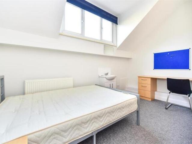 6 bedroom flat for rent in Ecclesall Road, Sheffield, S11