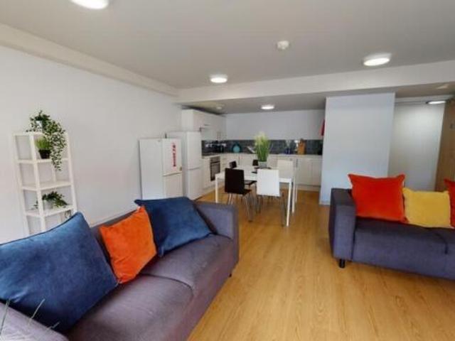 6 bedroom flat for rent in Ensuite Room, Queensland Place, L7