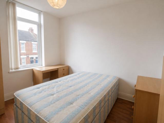 6 bedroom flat for rent in Greystoke Avenue, Newcastle Upon Tyne, NE2