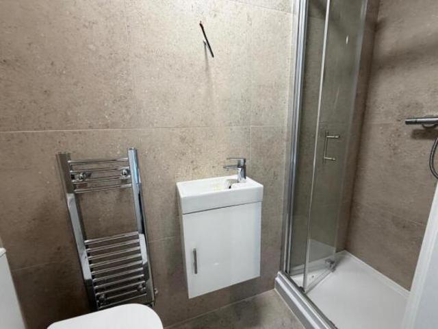 6 bedroom flat for rent in Havelock Place, Stoke On Trent, ST1