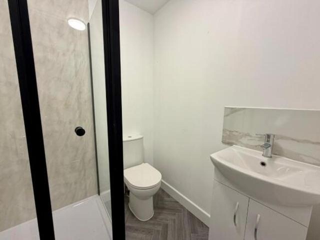 6 bedroom flat for rent in Stafford Street, Hanley, ST1