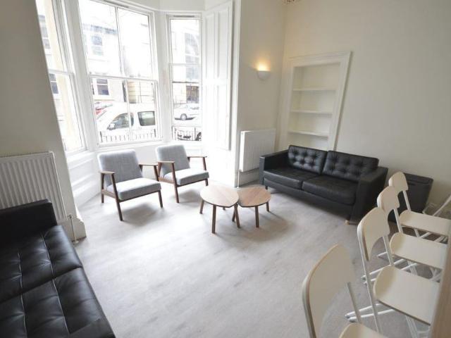 6 bedroom flat share to rent