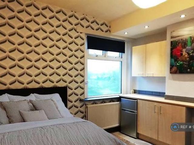 6 bedroom flat share for rent in Floor Morecambe LA4