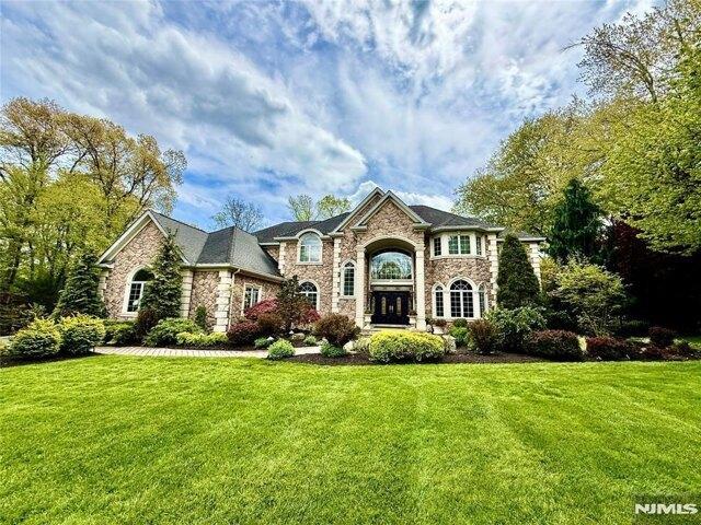 6 bedroom, Franklin Lakes NJ 07417 LS102028146