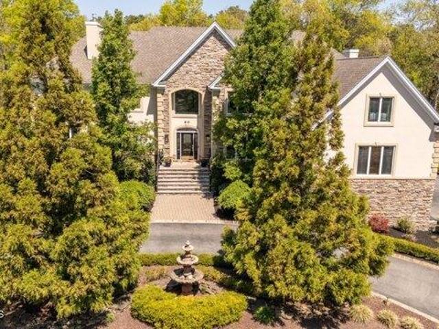 6 bedroom, Freehold NJ 07728 104652698