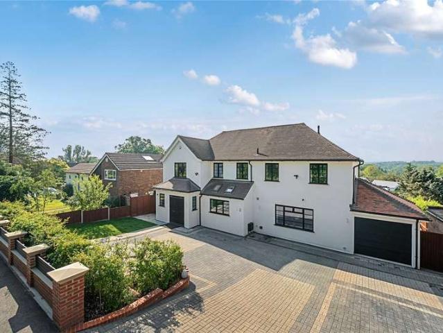6 Bedroom House