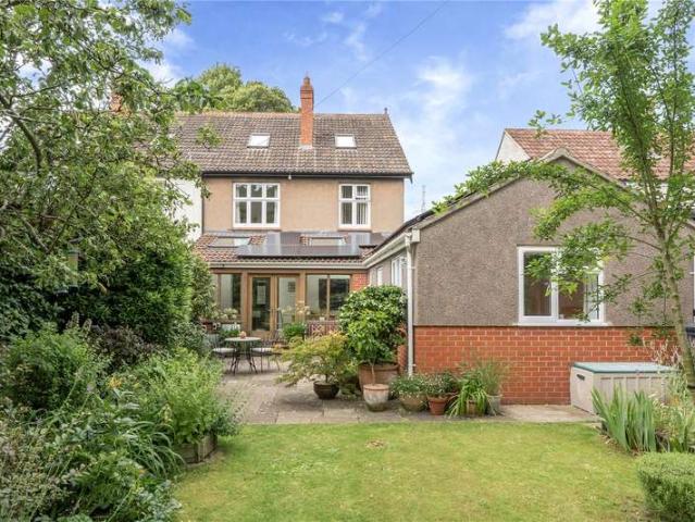 6 Bedroom House