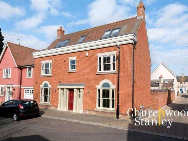 6 Bedroom House