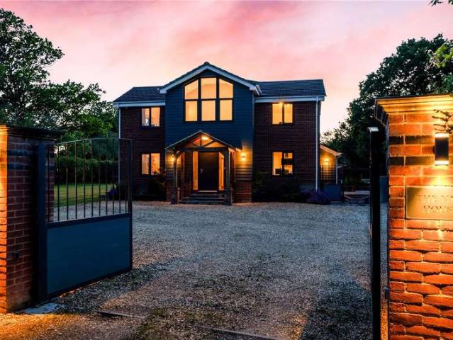 6 Bedroom House