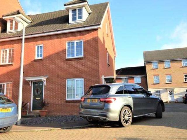 6 Bedroom House